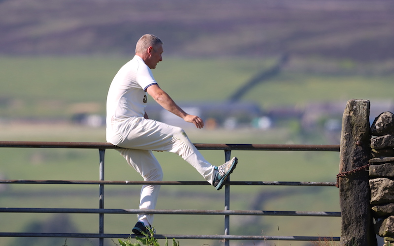 Long Lee Cricket Club: Sixes, crocs and a Golden View